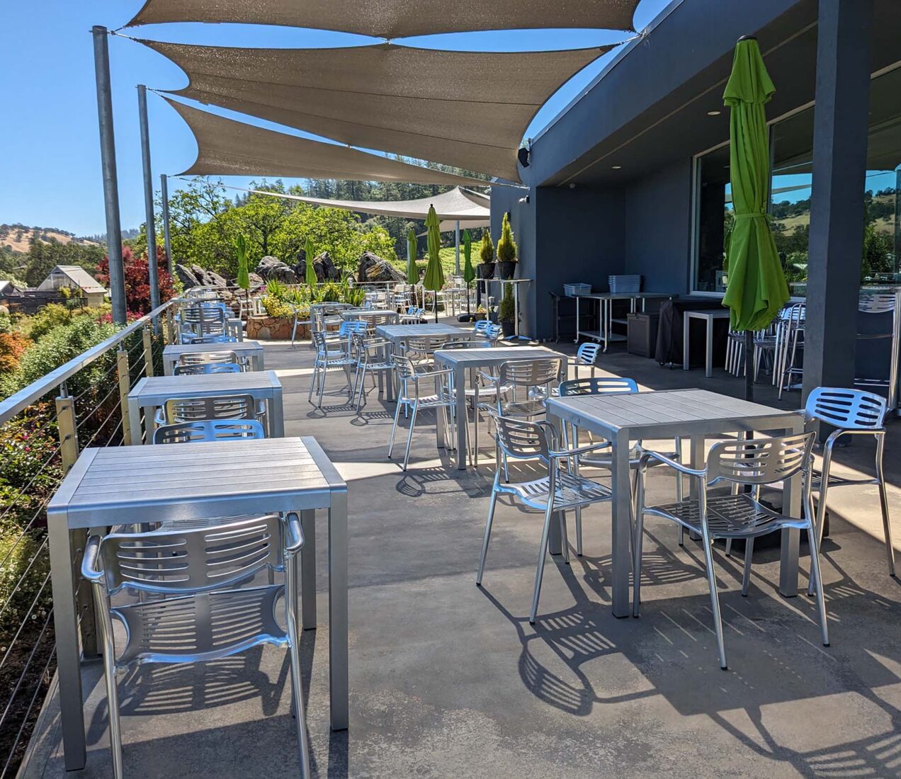 Customized Brushed Aluminium Dining Tables for the American Vineyard ...