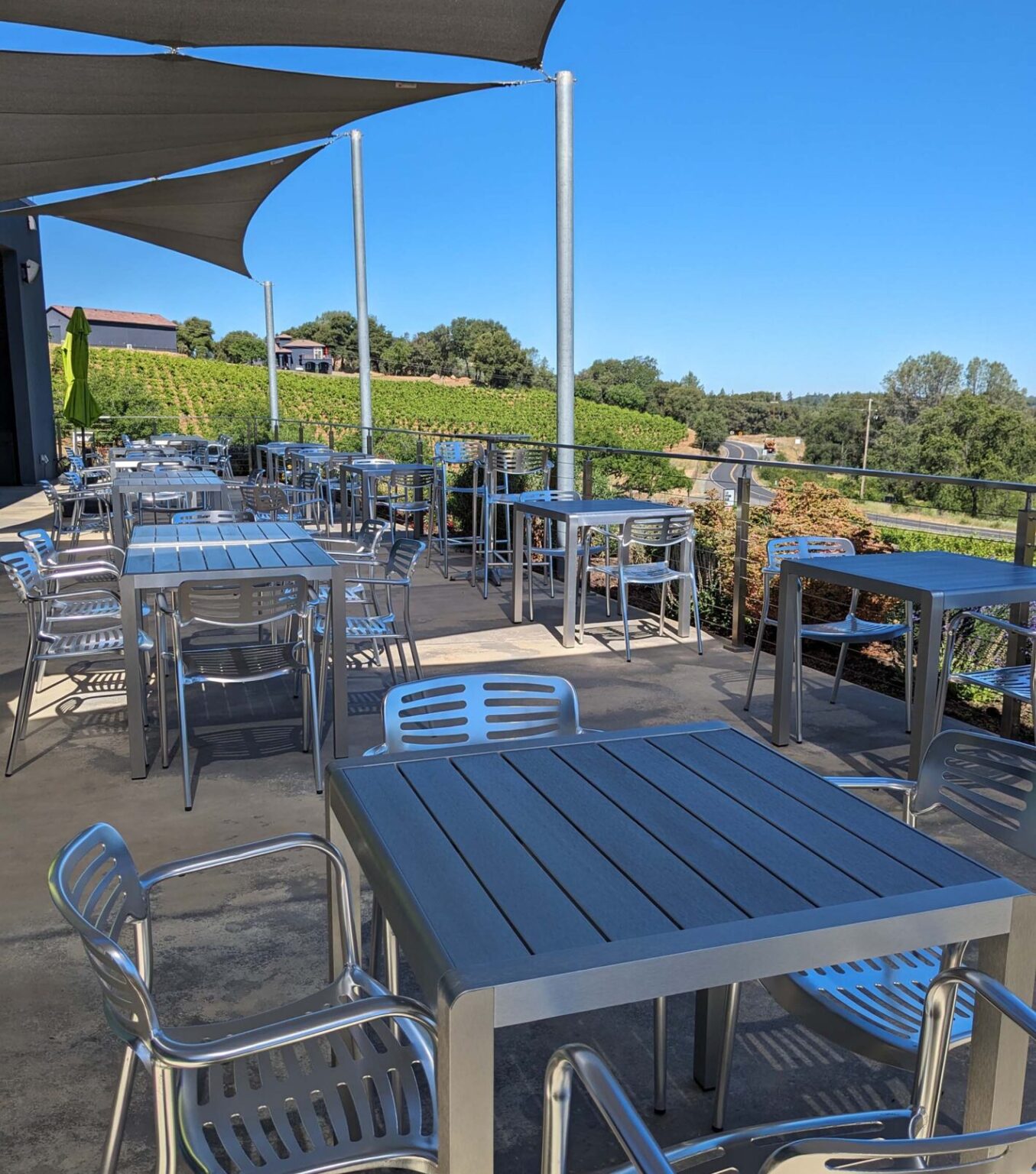 Customized Brushed Aluminium Dining Tables for the American Vineyard ...